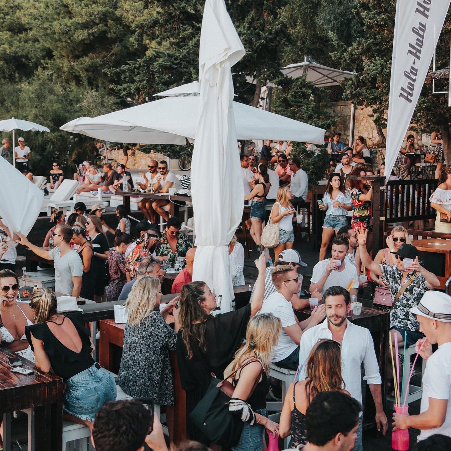 Hula Hula Bar Hvar - COMMODO